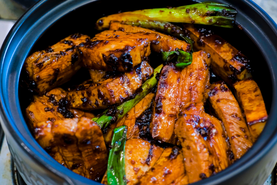 Taiwanese Braised Pork Belly Over Rice (台湾控肉饭) – Souped Up Recipes